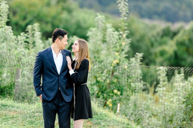 Carter Mountain Engagement Photos | Alina Thomas